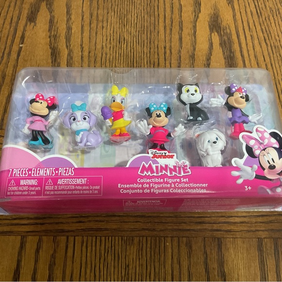 Disney | Toys | Disney Junior Minnie Mouse Dailey Duck Fifi Figaro ...